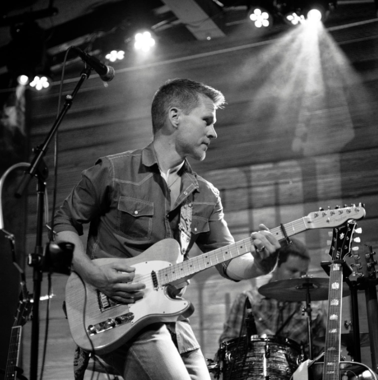 Mike Thomas : Le refuge nécessaire de "Stop the World" - Radio Castor